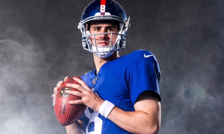 Daniel Jones Autograph Signing 7/12/19 - Bleedbigblue.com